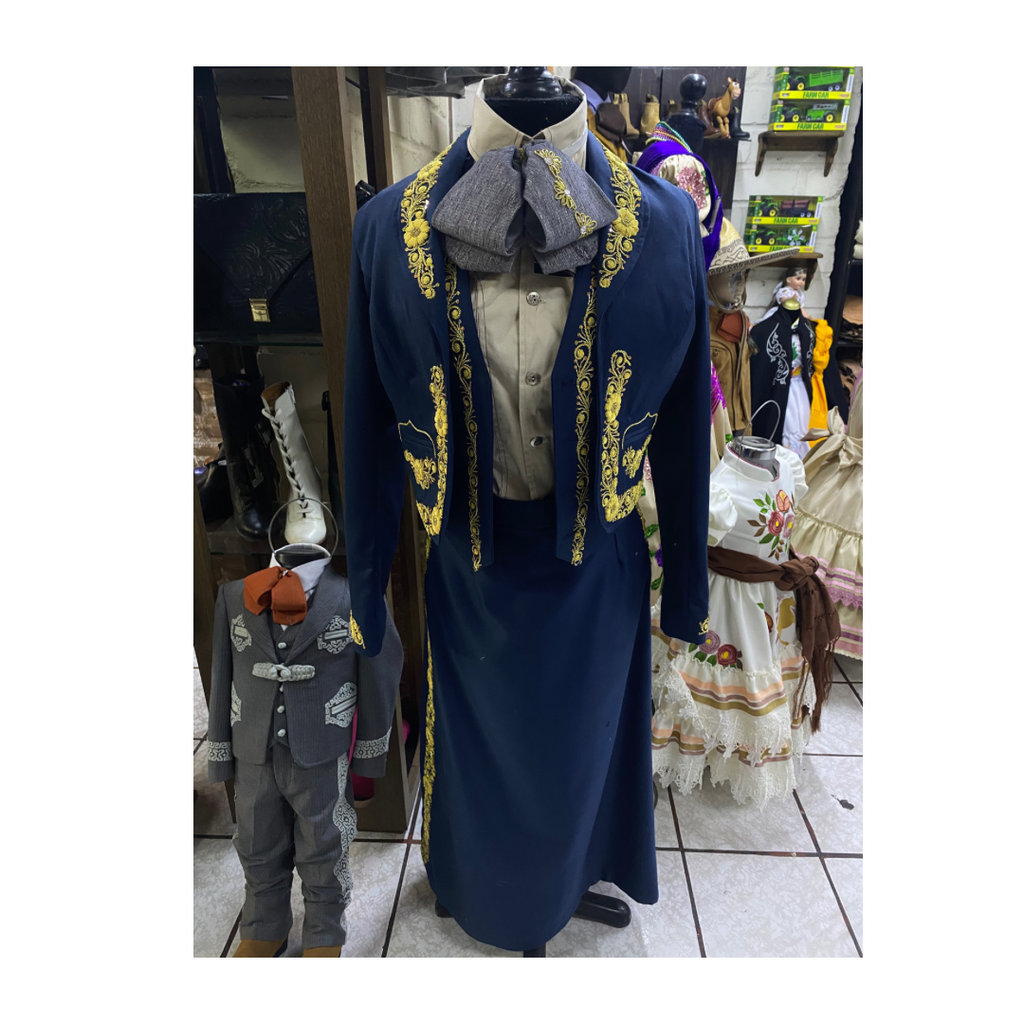 TRAJE DE CHARRA AZUL BORDADO EN CANUTILLO | Vestir Charro